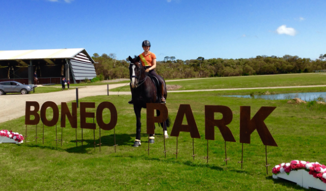 Victoria – The Equestrian Diary